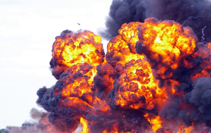 Explotó una bomba de la segunda guerra mundial en Londres - Plumas Atómicas