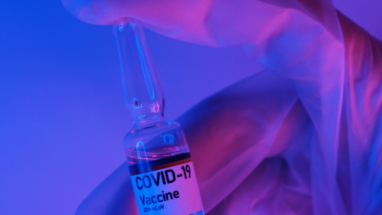 Cominarty: ¿Por qué la vacuna Pfizer cambiará de nombre? - Plumas Atómicas