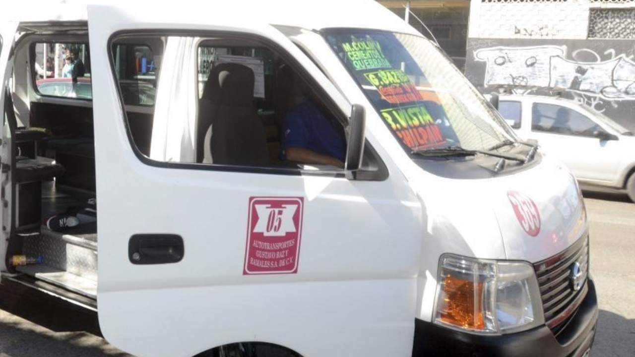 Asaltantes amenazan con disparar a una niña en combi del Edomex ...