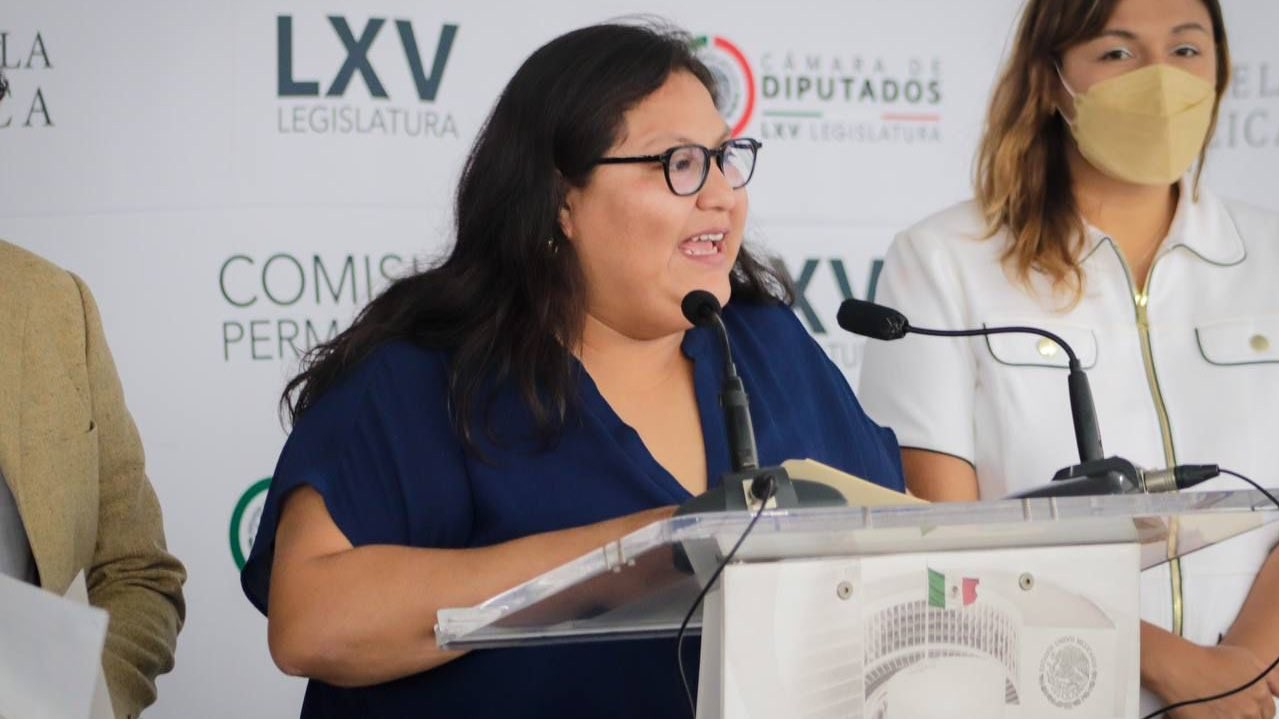 Citlalli Hernández asegura que no "dobletea" salario: "Fue un mal registro"