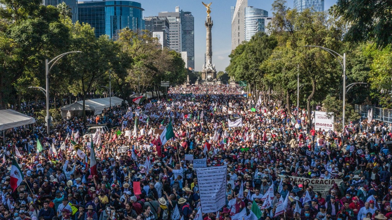 Amlovers: "No somos acarreados" "Pero si dan sándwich, avisen porque ...