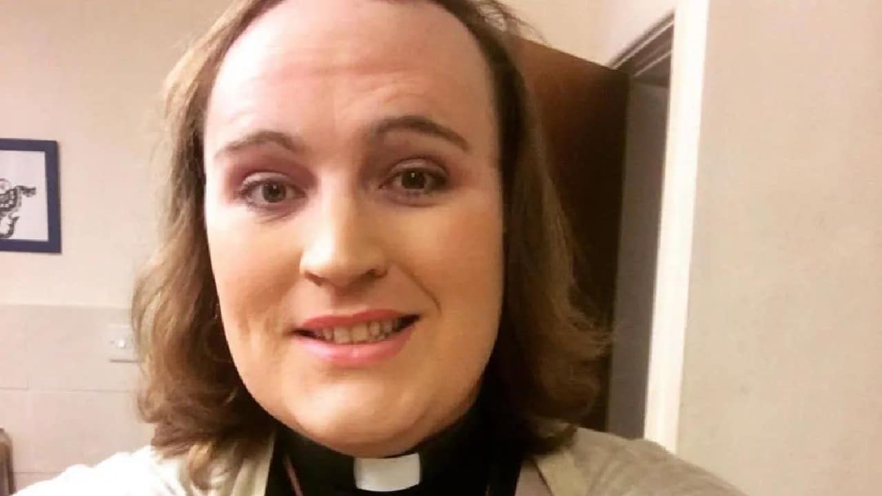 Bingo Allison es el primer sacerdote no binario de la iglesia de Inglaterra